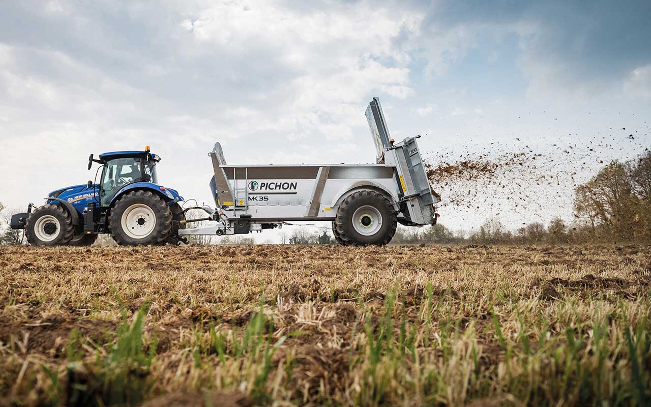 Flagship muckspreaders increase versatility | Farm Contractor & Large ...